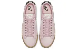 Nike Blazer Low Sd Sneakers - Pink