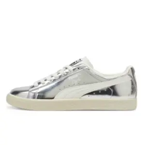 PUMA Clyde Sneakers