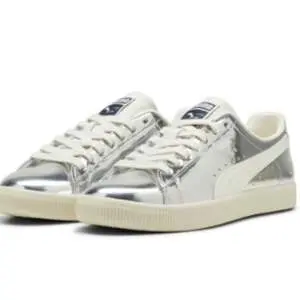 PUMA Clyde Sneakers