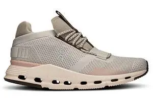 On Cloudnova Sneakers - Pearl/shell