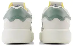 NEW BALANCE Ct302 Sneakers - Light/green