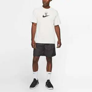 Nike Basketball Short Sleeve Graphic T-shirt - Creamy