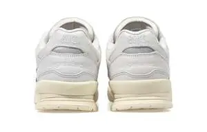 Asics Gel-spotlyte Low V2 Sneakers - Light Grey/black