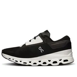 On Cloudstratus 3 Athletic Sneakers - Black/white