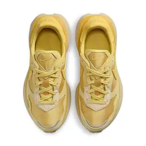 Nike Phoenix Waffle Sneakers - Yellow