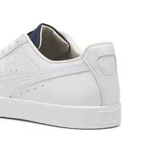 PUMA Clyde Varsity 2 Sneakers