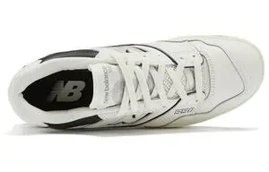 NEW BALANCE 550 Sneakers - Cream/black