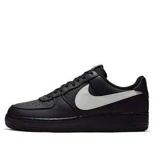 Nike Force 1 '07 Premium Sneakers - Black