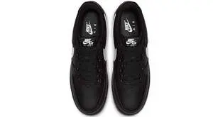 Nike Force 1 '07 Premium Sneakers - Black