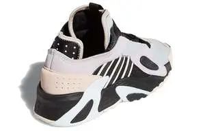 Adidas Streetball Sneakers