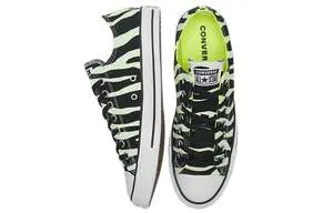 CONVERSE Chuck Taylor All Star Low Top Sneakers With Graphic Print - Black