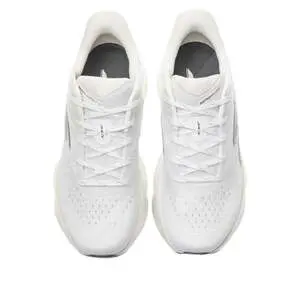Sketchers Aero Pulse Sneakers - White