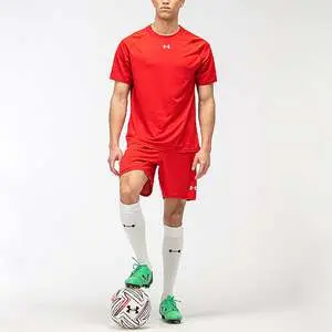 Under Armour Launch 7 Shorts - Red