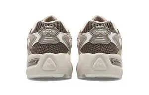 NEW BALANCE 725 "mushroom" Sneakers - Beige/brown