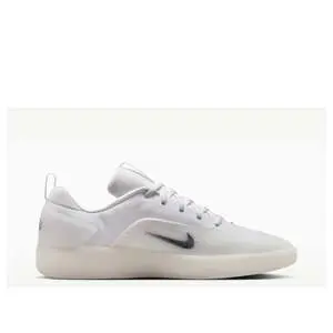 Nike Nyjah "white" Sneakers - White/black