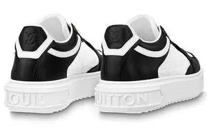 LOUIS VUITTON Time Out Sneakers - Black/white/gold
