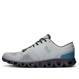 On Cloud X 3 Sneakers