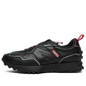 NEW BALANCE Aries X New Balance 327 Invincible II Black