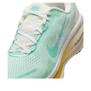 Nike Zoom Vomero 18 Sneakers - Mint Foam/bleached Turq/sail