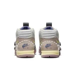 Nike Trainer 1 Mid-top Sneakers