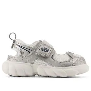 NEW BALANCE 230 Sandals