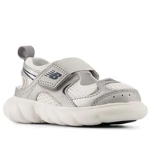 NEW BALANCE 230 Sandals