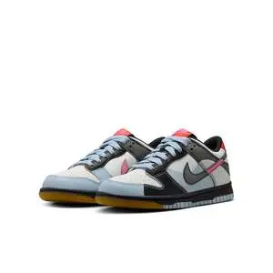 Nike Dunk Low Se 'dance' Sneakers - Multi-color