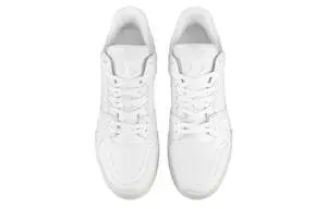 LOUIS VUITTON Trainers