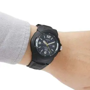 Casio Quartz Analog Watch