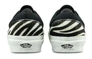 VANS Low Top Zebra Print Casual Skateboarding Sneakers - Black