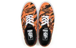 VANS Authentic Low-top Tiger Print Sneakers - Black/orange