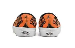 VANS Authentic Low-top Tiger Print Sneakers - Black/orange