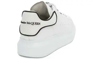 Alexander McQueen Oversized Sneakers - White/black