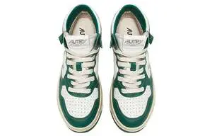 AUTRY Medalist Mid Leather Sneakers