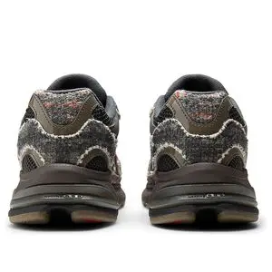NEW BALANCE X Joe Freshgoods 2010 "hand-me-downs" Sneakers
