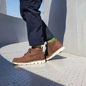 Timberland Westmore Moc Toe Chukka Boots - Brown/white