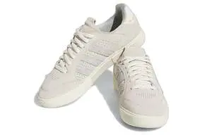 Adidas Tyshawn Low Sneakers