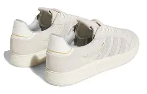 Adidas Tyshawn Low Sneakers