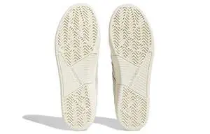 Adidas Tyshawn Low Sneakers