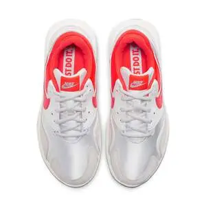 Nike Max Nostalgic Sneakers - White/red