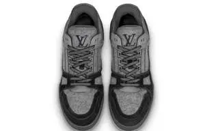 LOUIS VUITTON Trainer Sneakers - Grey/black