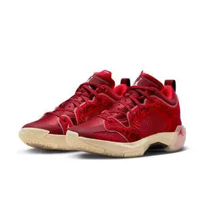 JORDAN Air 37 Low Sneakers - Red