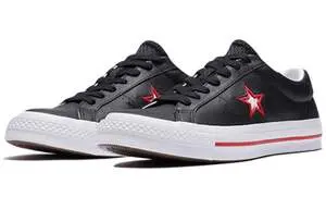 CONVERSE One Star M Low Top Sneakers - Black/red