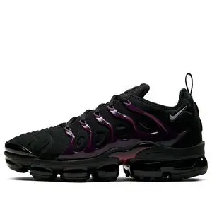 Nike Vapormax Plus Athletic Sneakers - Black