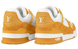 LOUIS VUITTON Trainers - White/orange