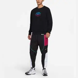 Nike Standard Issue Crewneck Sweatshirt
