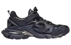 Balenciaga Track.2 Sneaker - Black