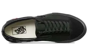VANS Slip-on Cap Checkerboard Sneakers - Black