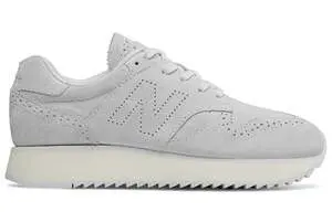 NEW BALANCE 520 Platform Sneakers
