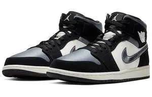 JORDAN 1 Mid Se Sneakers